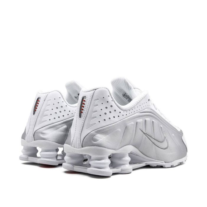 Nike Shox Sneakers | Bold Style & Cushioning - Sneakitex